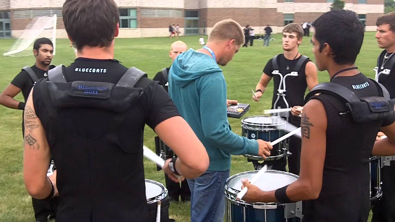 Bluecoats 2011 Drumline - Snare Circle - YouTube