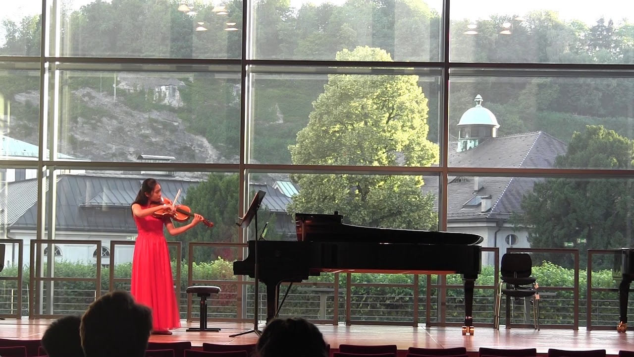 Patcharaphan Khumprakob Master Recital - YouTube