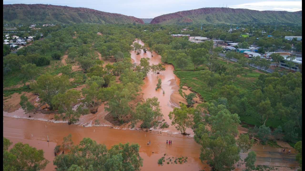 Alice Springs with the Todd River Flowing!!! - YouTube