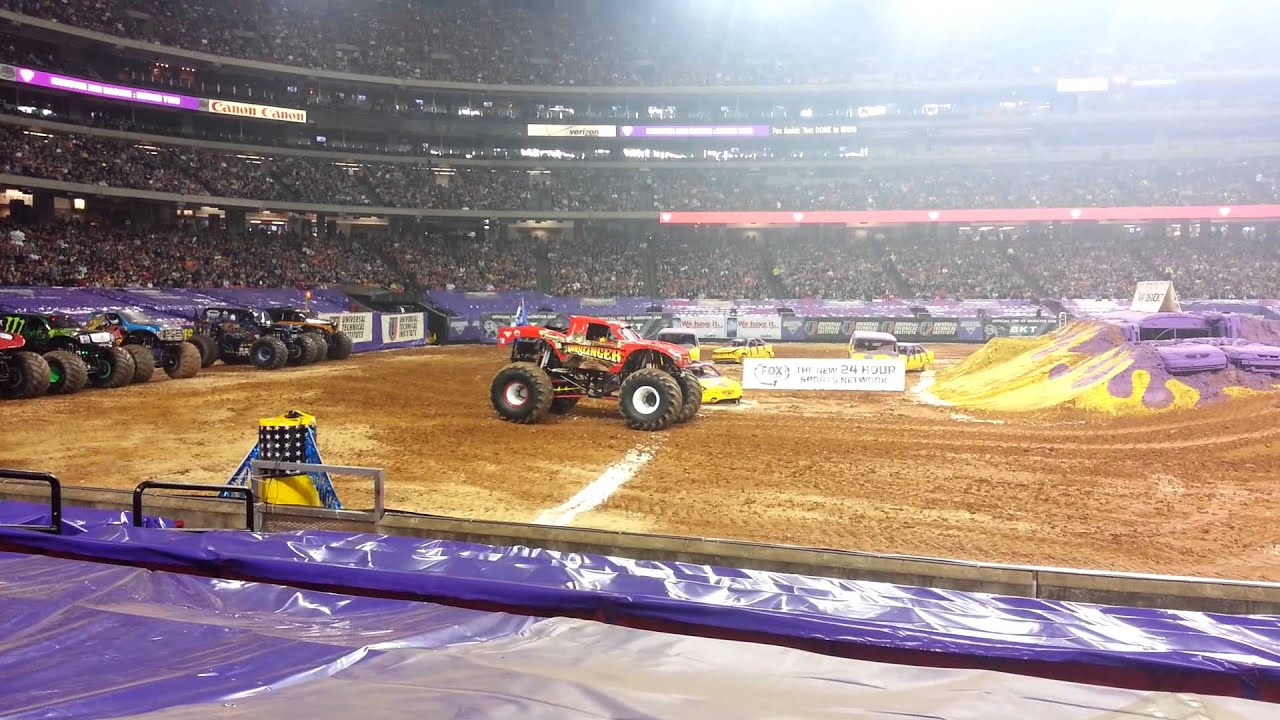 Gunslinger Scott Hartsock Vs. War Wizard Randy Moore in racing at ...