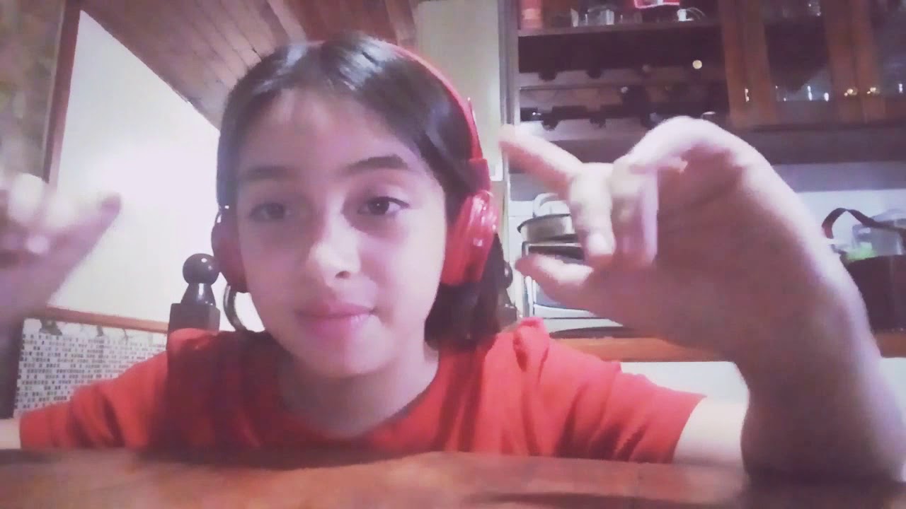 Mi primer video de asmr - YouTube