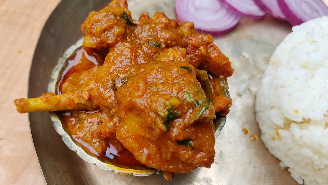 আলু দিয়ে মুরগির ঝোল | Bengali Style Chicken Aloo Jhol Recipe - YouTube