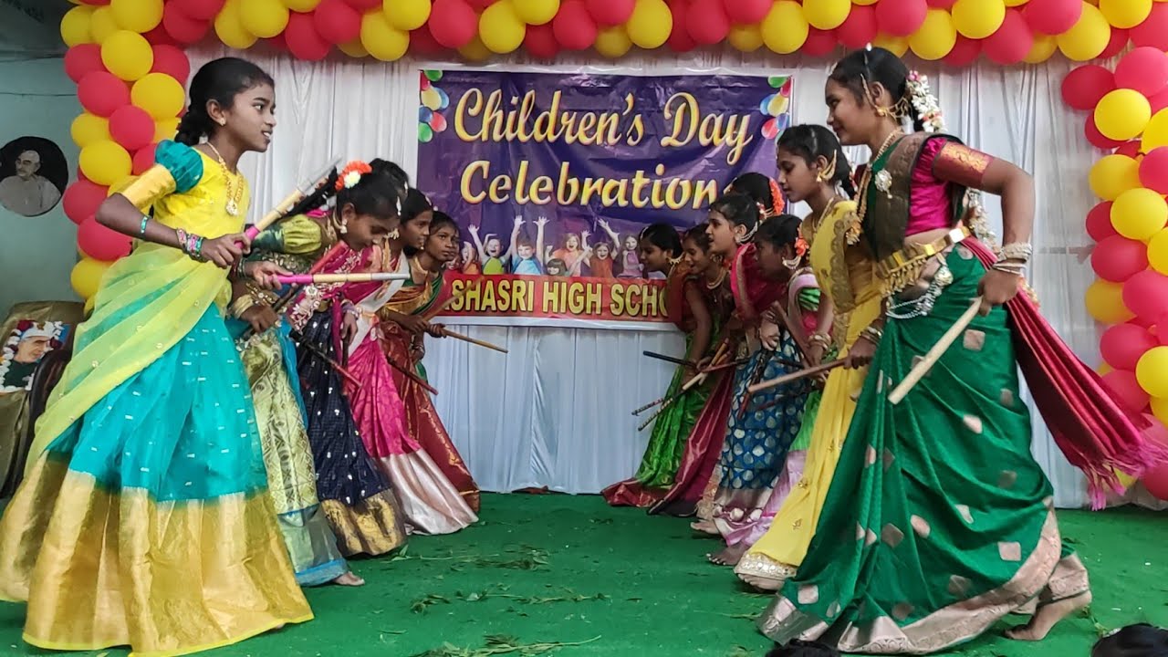 O Puvvula Bomma Shivuni Muddula Gumma Song Dance Performance / Children ...