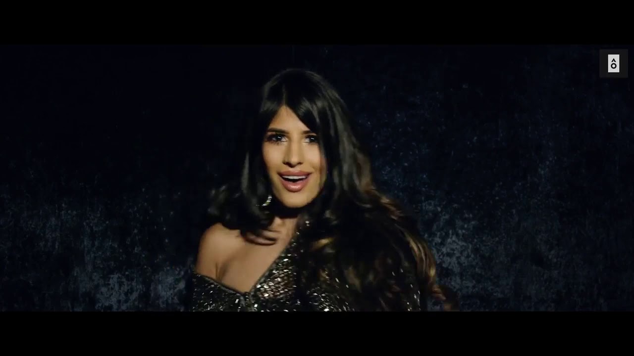 Bomb Diggy Bomb Zack Knight Jasmin Walia Official Music Video - YouTube