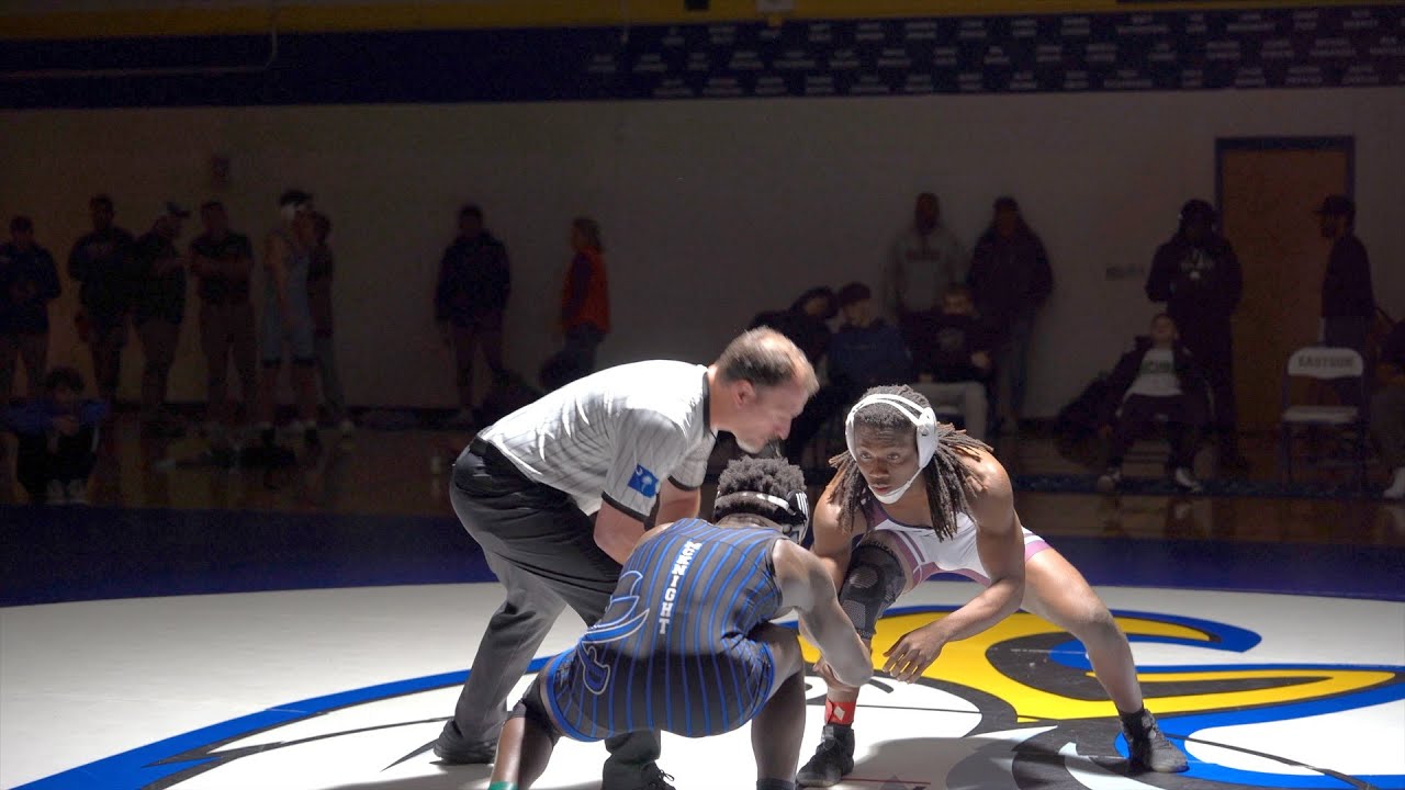 6 Minutes of Tyler Xavier McKnight vs Jaheim Mills - YouTube