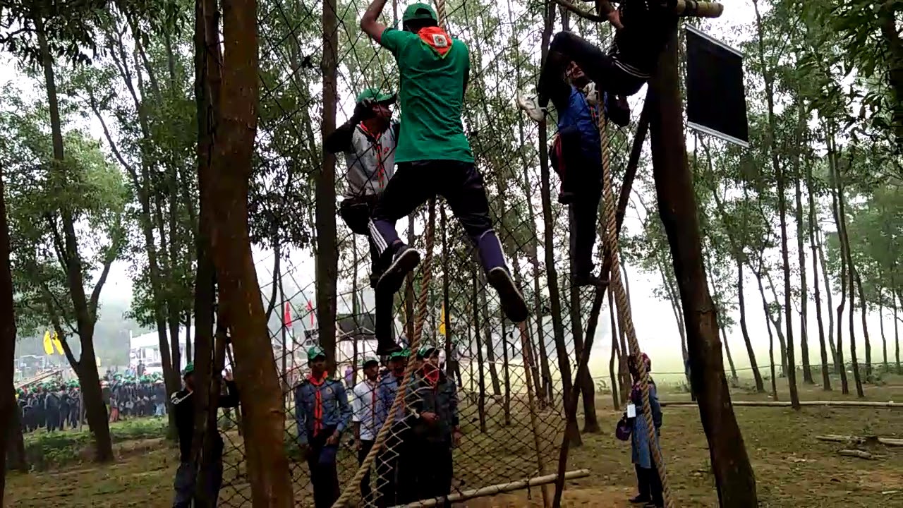 Spider Net Climbing Challenge |18th Regional Rover Moot 2017 - YouTube