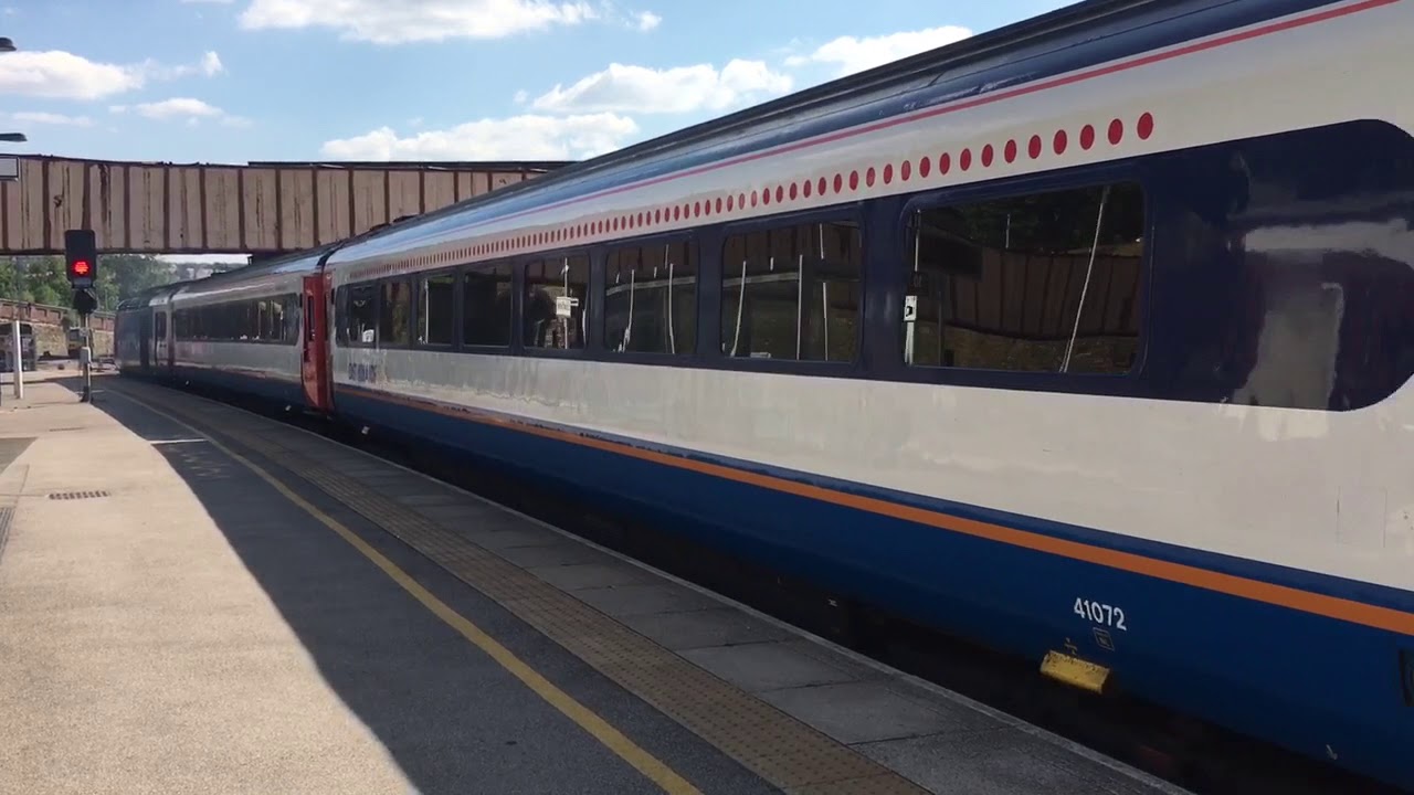 East Midlands Trains HST Power Cars 43047+43089 At Sheffield From ...