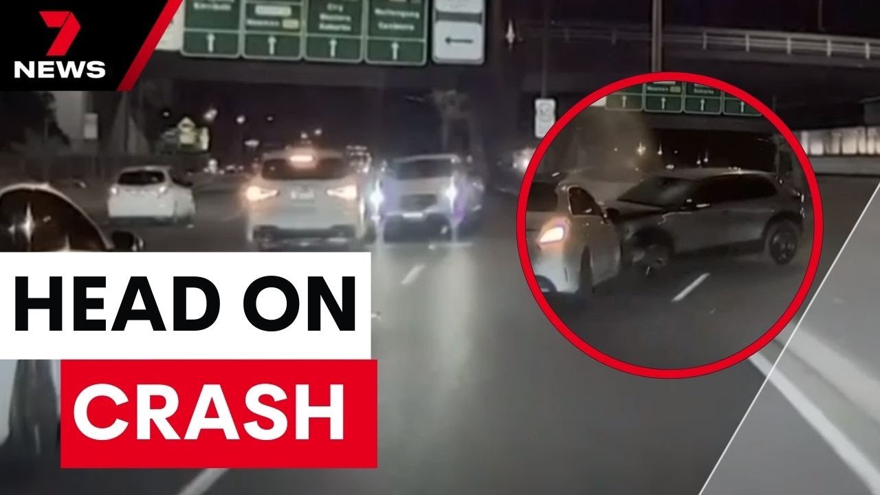 Head on crash on Warringah Freeway | 7NEWS - YouTube