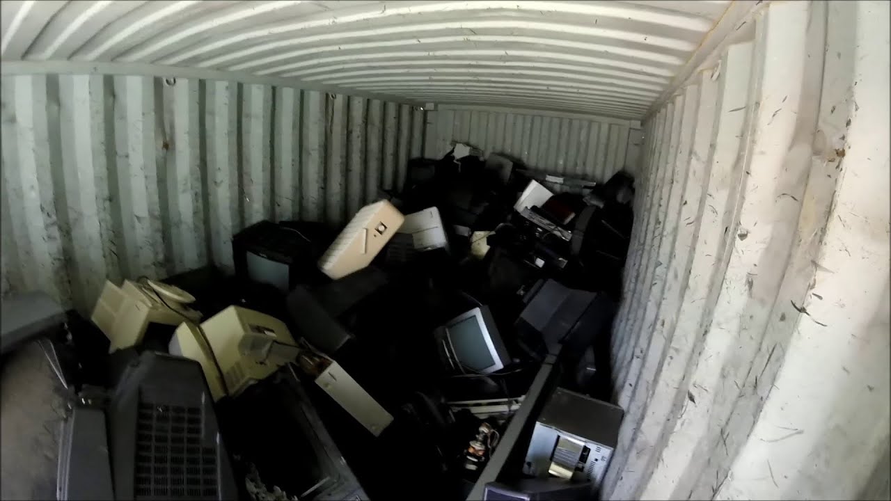 DUMPSTER DIVING: PS2, COMPUTER, AND MONITOR - YouTube