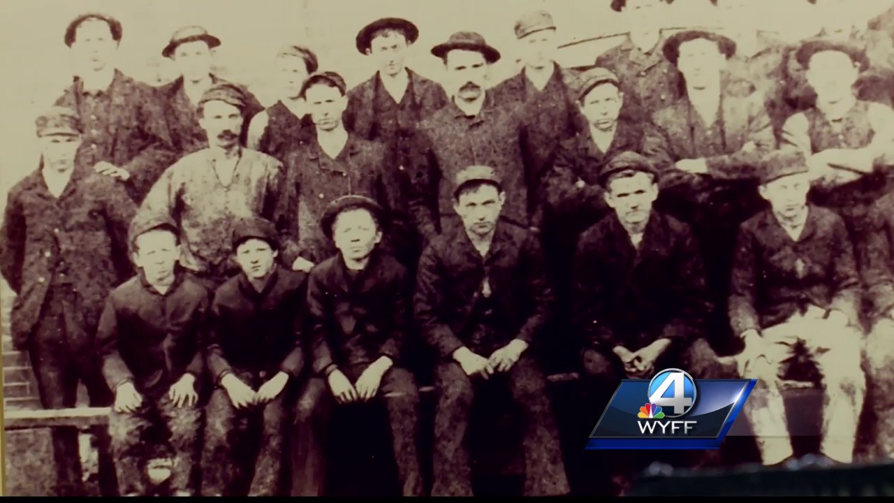 Professor says U.S. has history of limiting immigration - YouTube