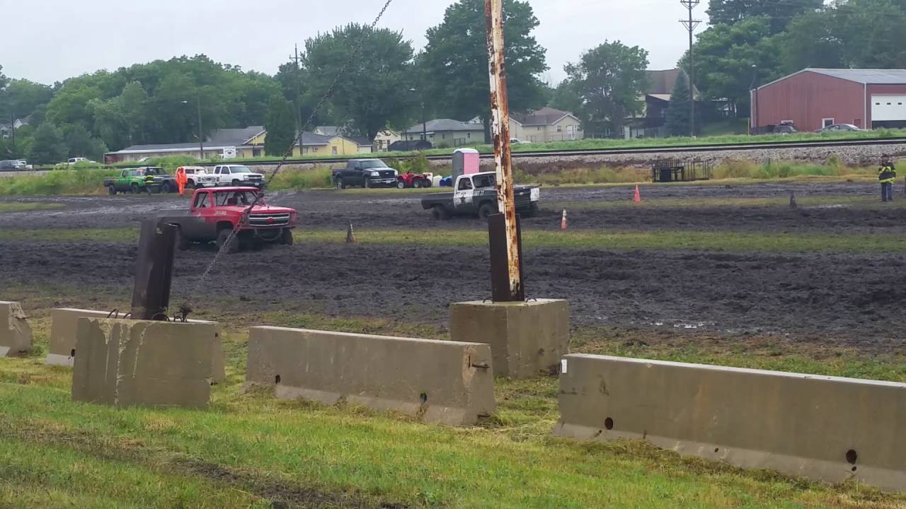 Anita Iowa Mud Races Mud Patrol(4) - YouTube