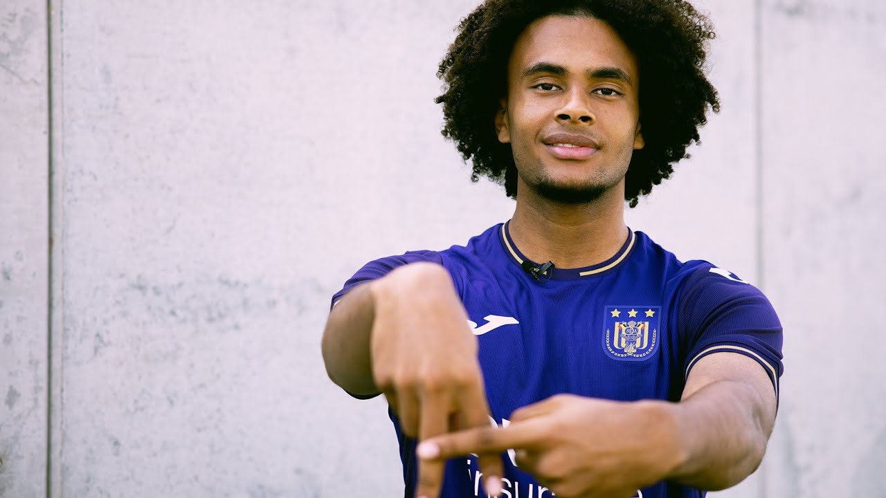 From A to Z with Joshua Zirkzee - YouTube