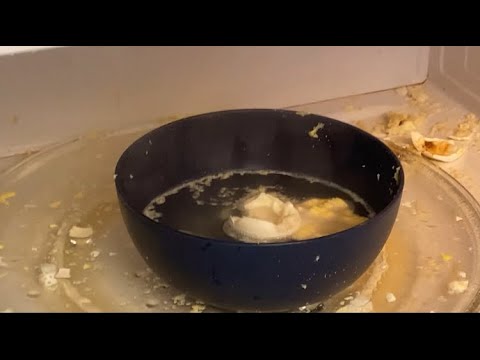 Dumb Ass College Kids Explode Eggs With A Microwave - YouTube