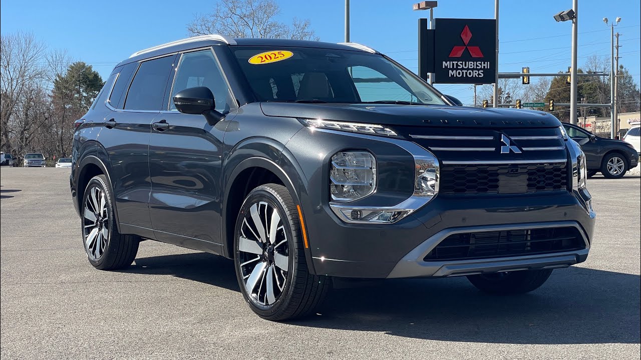 2025 MITSUBISHI OUTLANDER SEL (Graphite Gray w/ Light Gray Interior ...