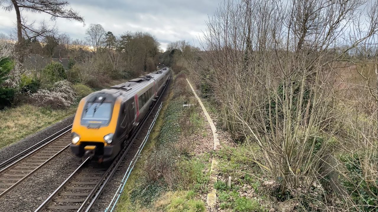 Class 220 Voyager | 220020 | Cross Country - YouTube