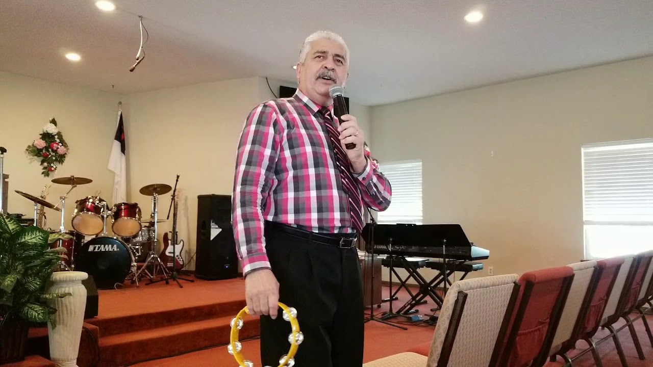 Pastor Rafael Magaña: Como se llama tu desierto - YouTube