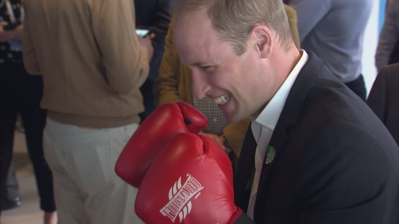 Kate joins Harry and William for a spot of boxing - YouTube