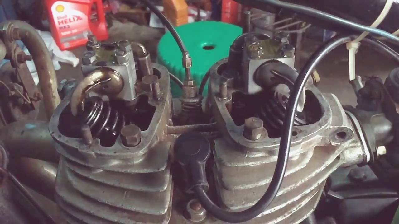 1974 Royal Enfield rocker arms and valve - YouTube