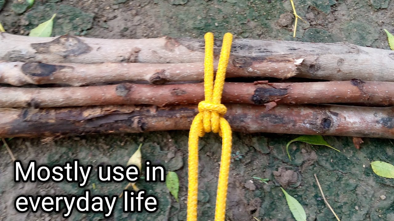 Best knot to tie up a sleeping bed rolls -wood sticks - Tarp....!#how # ...