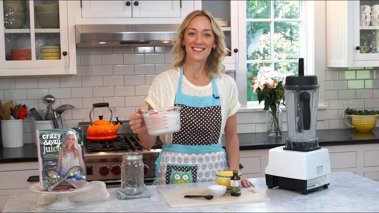 How to Make a Classic Almond Milk - YouTube