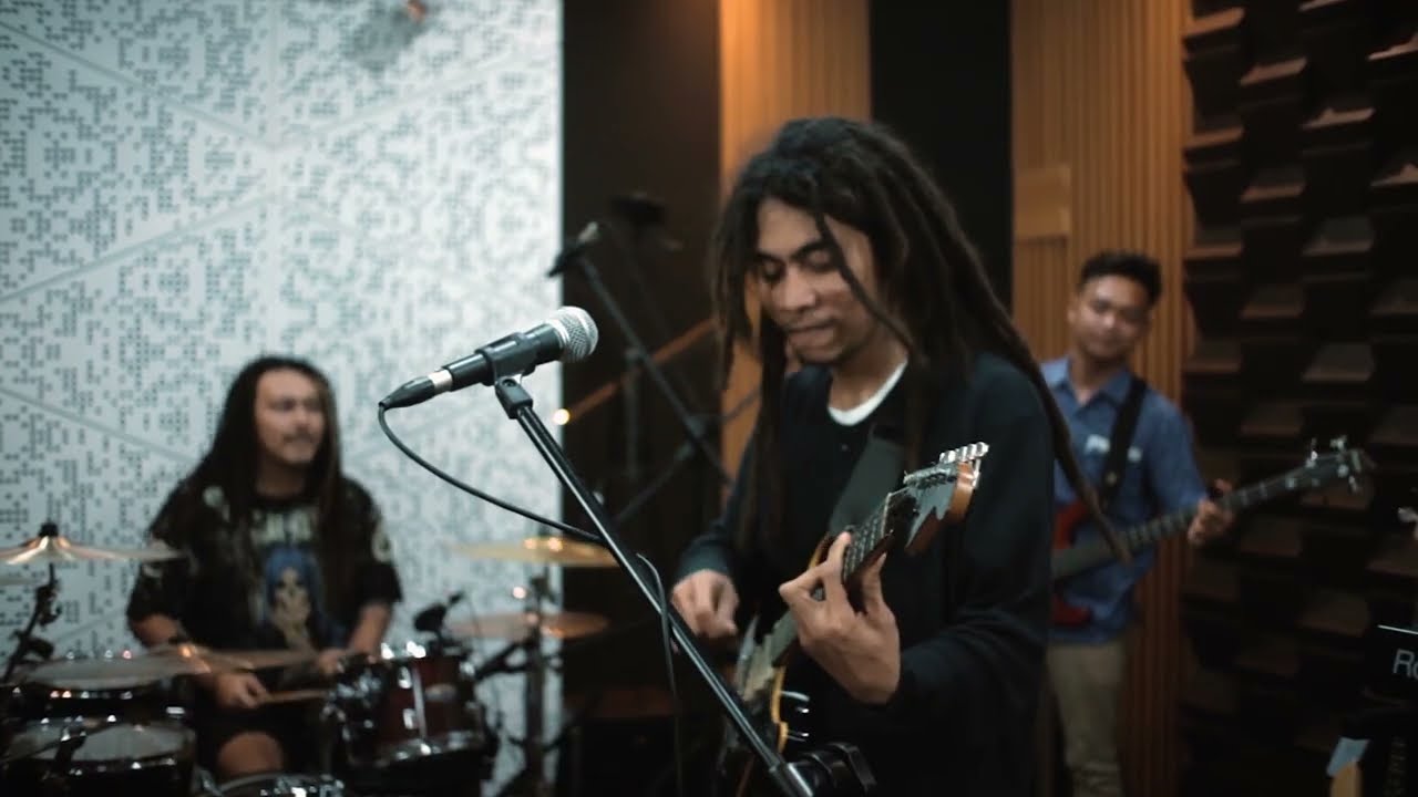 Duppy Conqueror - Avis Ramley and The Herbsman - YouTube