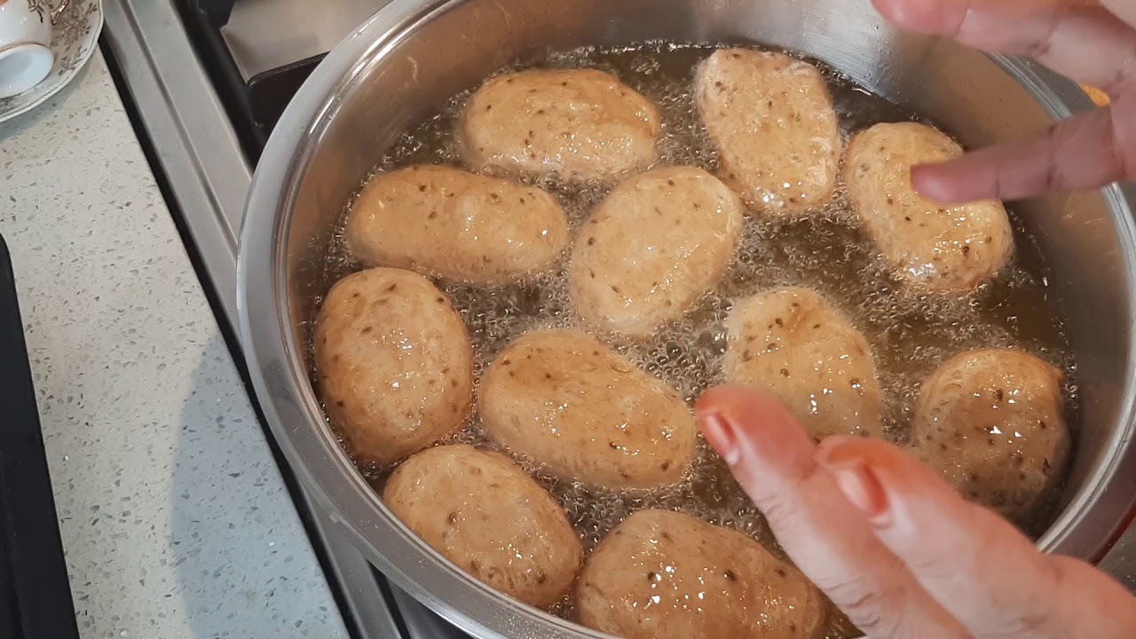 HOW TO MAKE FATIMA SYDOW'S KOESISTERS PART 2 - YouTube