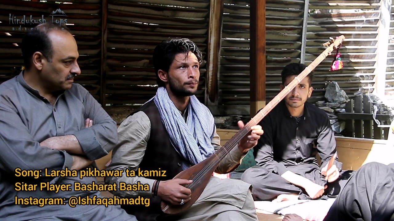Pashto song Chitrali Sitar by @Basharat Basha Larsha pekhawer Ta kamiz ...