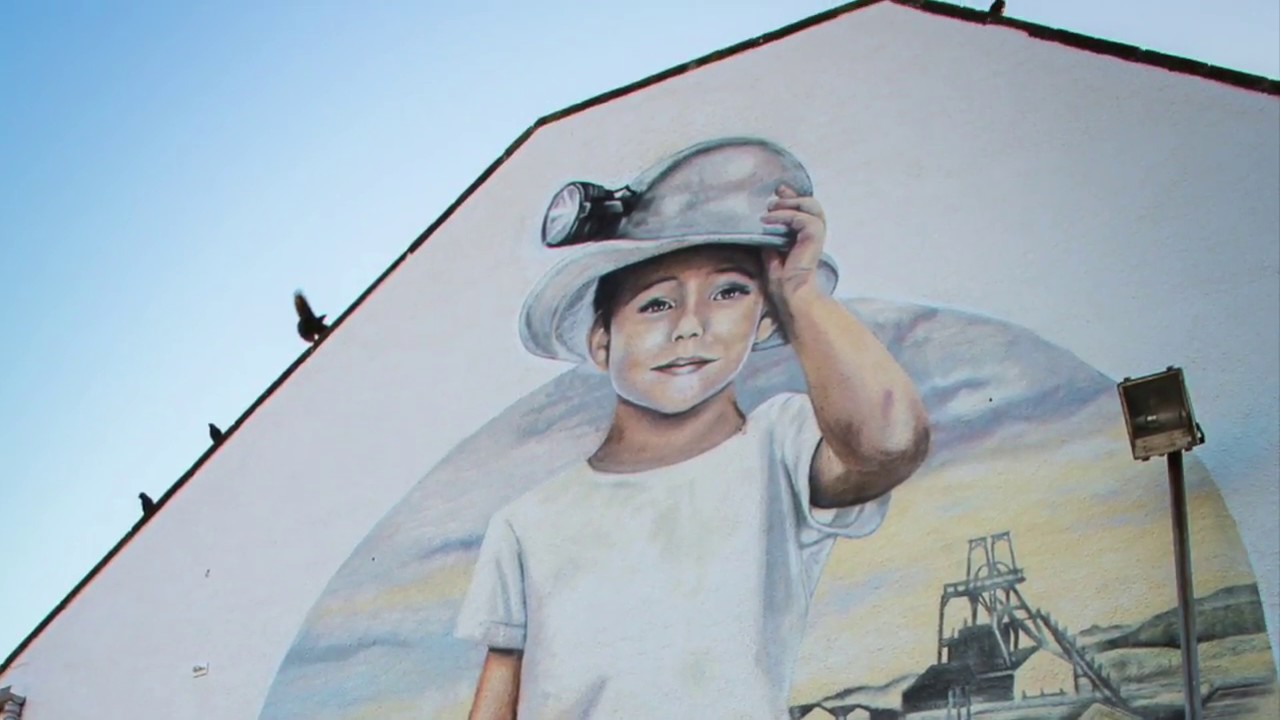 Cowdenbeath Mining Heritage Mural - YouTube