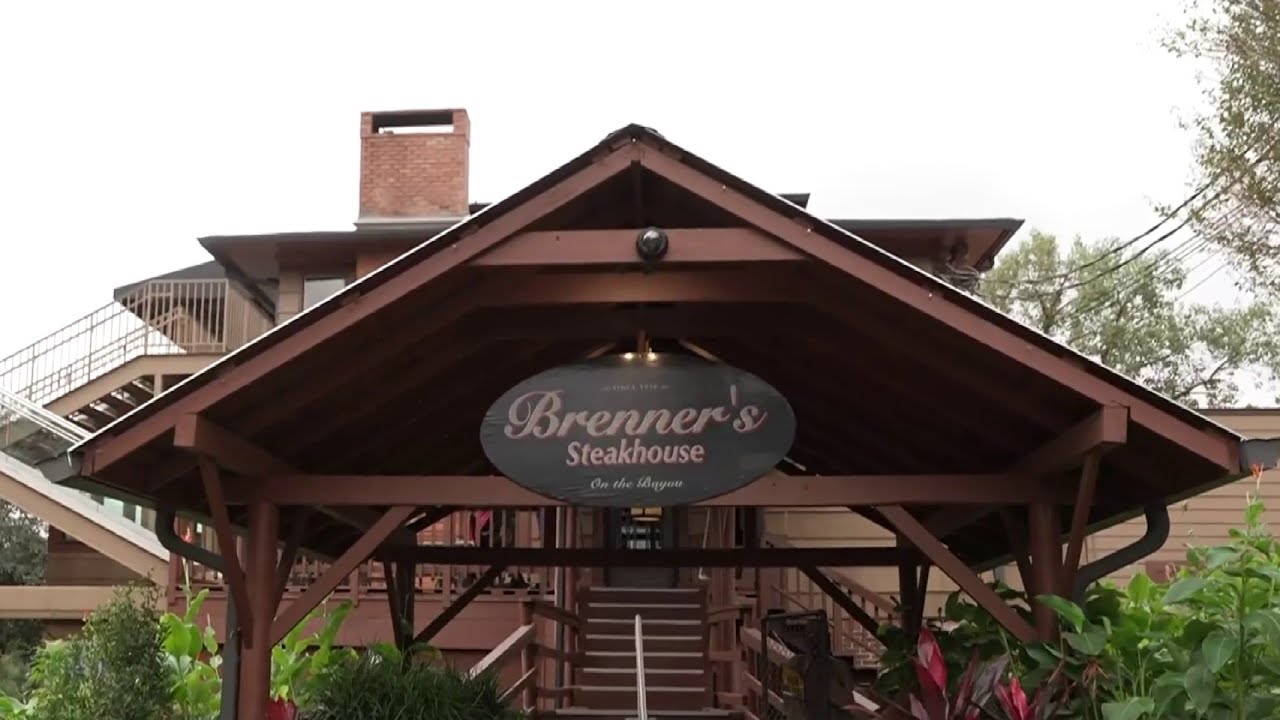 Exploring the menu at Houston’s iconic Brenner’s on the Bayou - YouTube