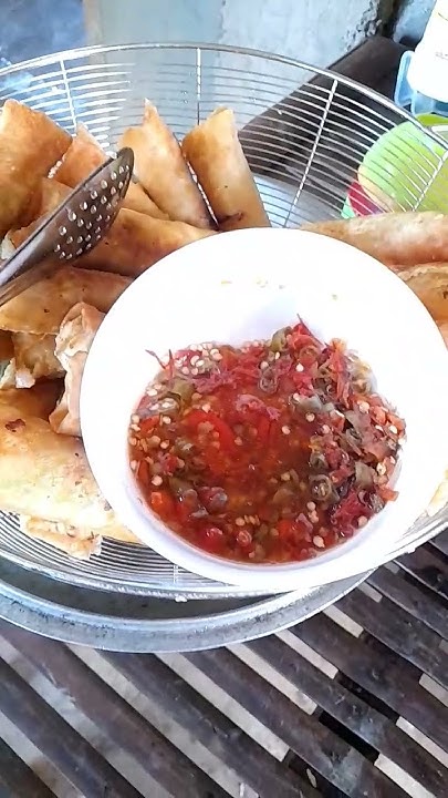 yaya noon tindera ngaun crunchy lumpia - YouTube