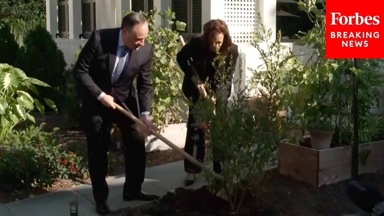 Kamala Harris And Doug Emhoff Mark Anniversary Of Hamas Oct. 7 Attack ...