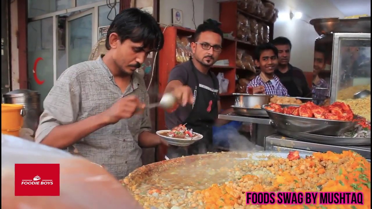 Shams Chaat House| Best Chaat In The World| Foodie Boys - YouTube