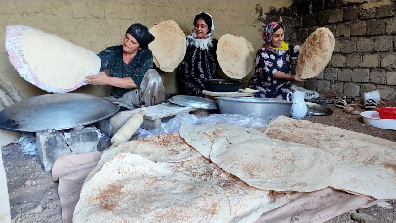 Baking 5,000-year-old village bread in grandma old kitchen |Daily ...