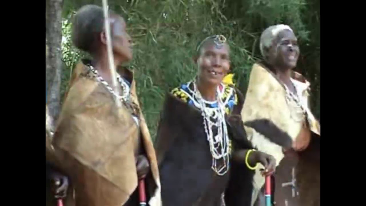4 Walel Traditional Dancers Kenu - YouTube