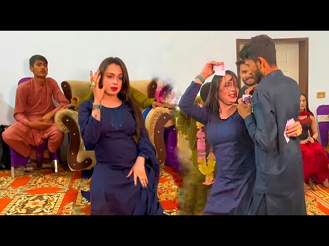 Main Mundri 2025 | Madam Malka Jan New Saraiki Dance Performance | Saraiki Song | Funkar Club