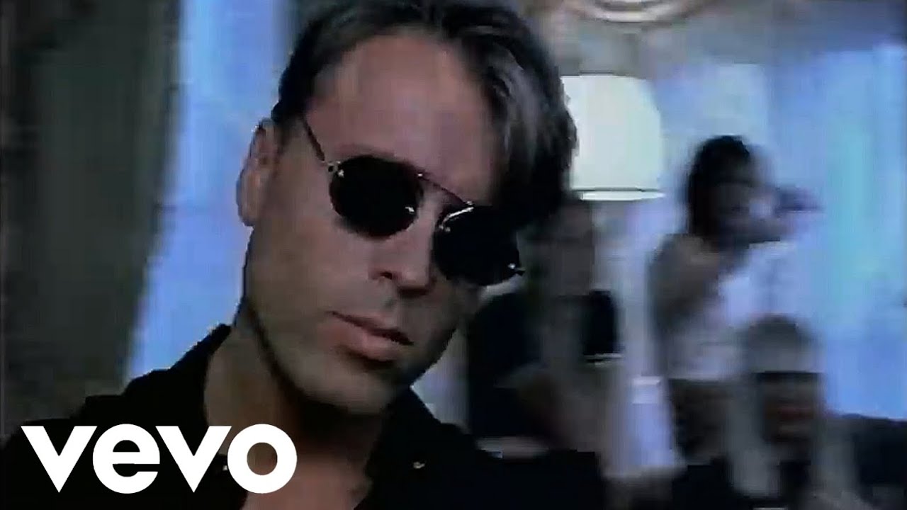 Mo-Do - Eins, Zwei, Polizei (Official Music Video) - YouTube