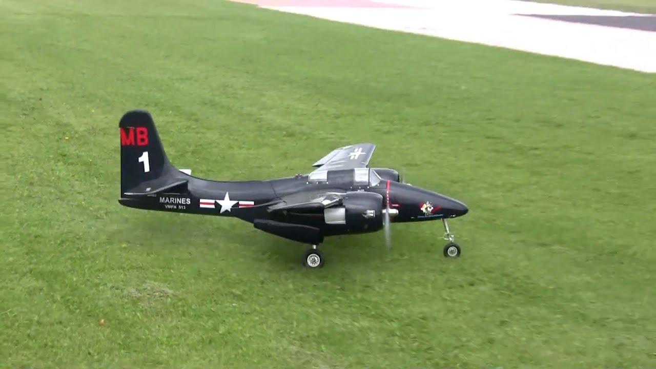 F 7 F Tigercat Twin Warbird RC Airplane SMMAC RC airfield 7-5-2010 ...