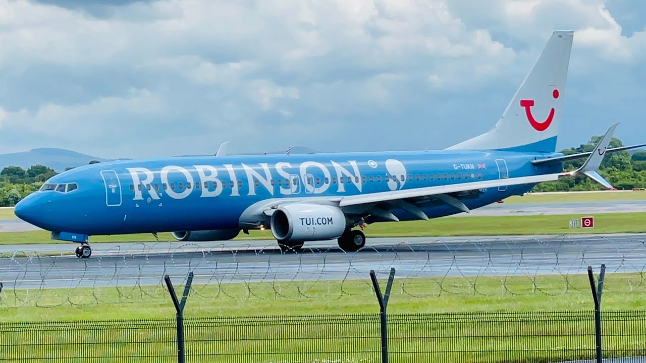 TUI Robinson Livery 737-8K5 G-TUKN Landing At Manchester From Luqa ...