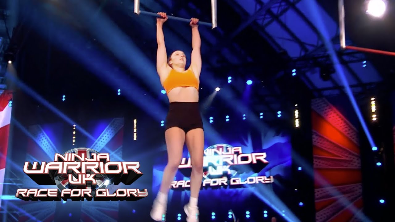 EXTRA: Niamh Taylor VS Chloe | Ninja Warrior UK - YouTube