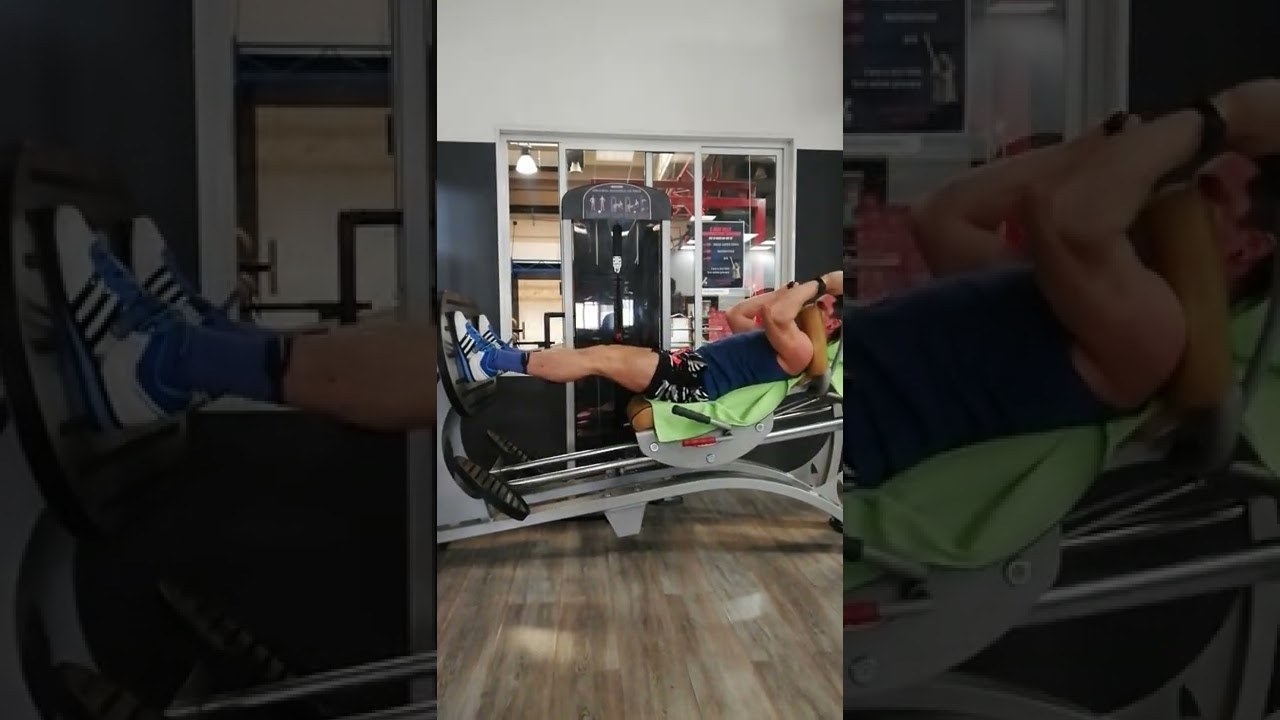 Hack squat (pressa orizzontale ribaltata) - YouTube