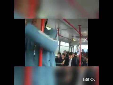 Çağatay Ulusoy ve liseli sayko arkadaşları (sağ cam kenarı)