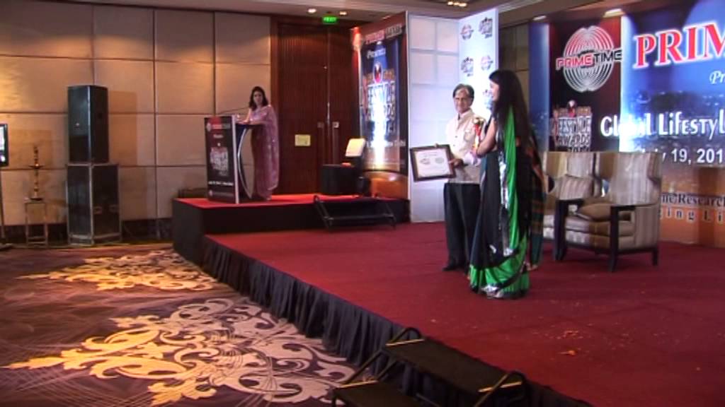 Dr. Neha Mittal Received Global Life Style Awards-2014 Presented By ...