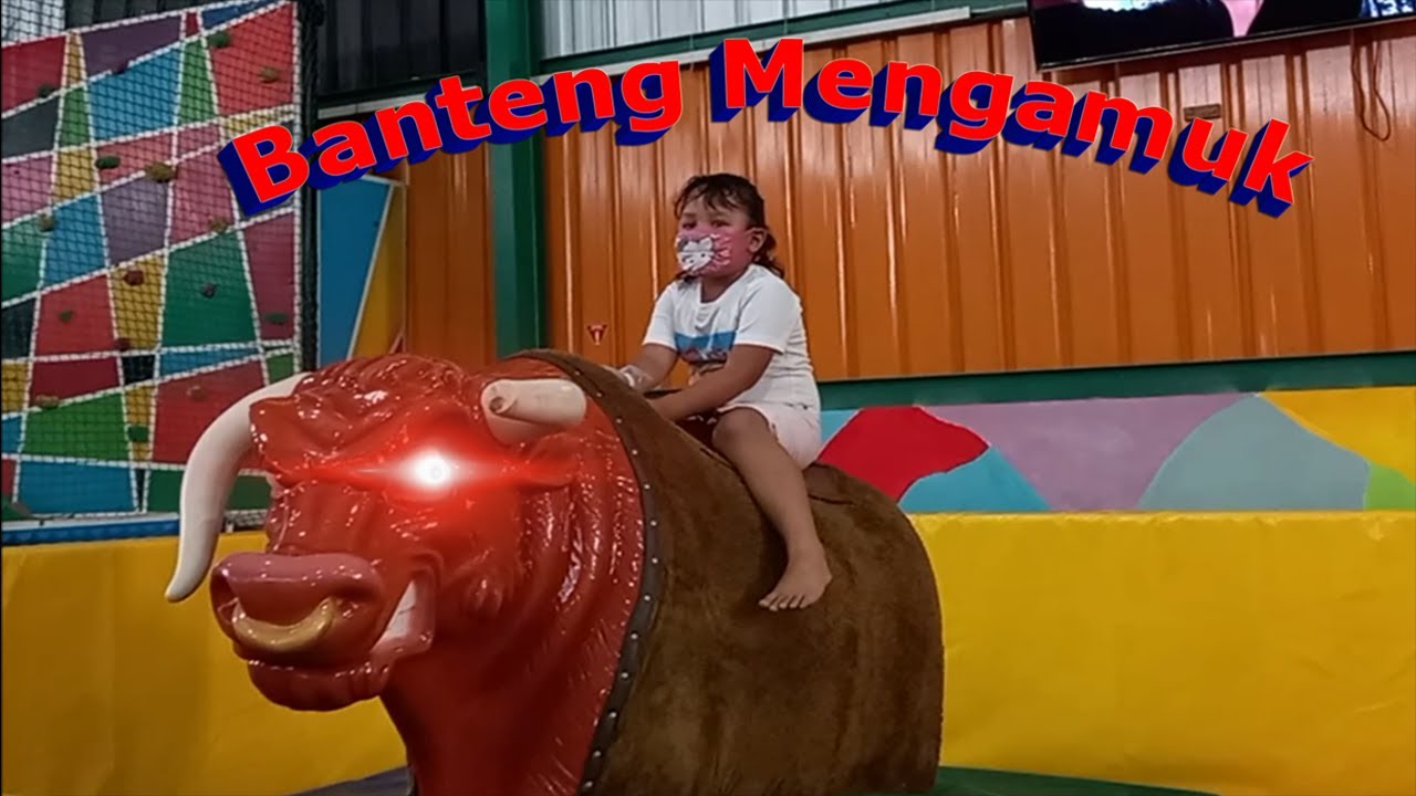 Seru permainan rodeo banteng | Lucunya Pertama kali alya naik rodeo ...
