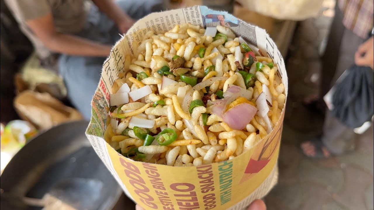 Jhal Muri Made in Sand-Filled Oven | Indian Street Food - YouTube