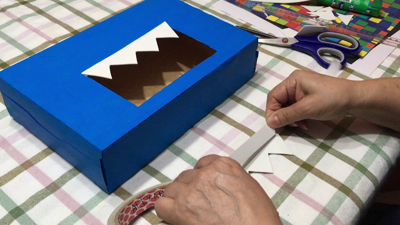 Monstruo Comelón - YouTube