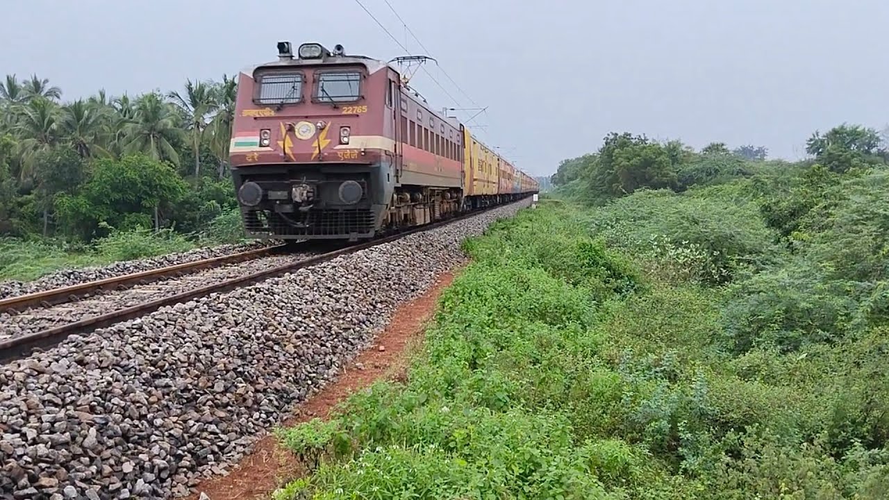 sengottai to mayiladuthurai Express train electric loco wab 4 - YouTube
