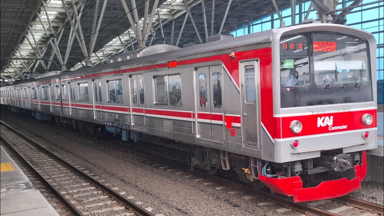 KRL Commuter Line Cikarang Loop Line JR 205 Arriving Tanah Abang - YouTube