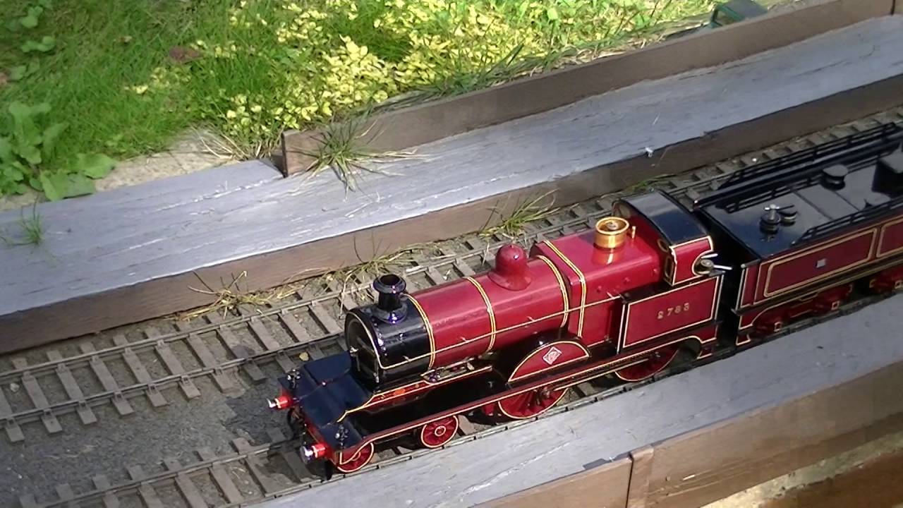 Live Steam gauge 1 MR Johnson Belpaire pulling a rake of Vintage SR ...