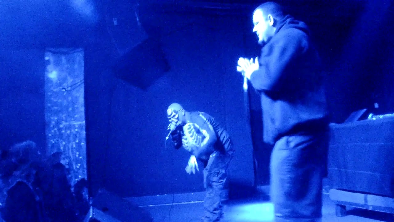 Bloodtooth Records Performing @ Shaggy 2 Dope Show 1-15-19 Part 2 - YouTube