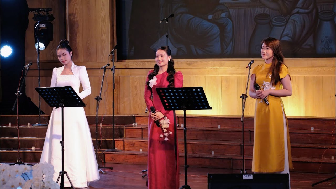 Hoa Nở Miền Cana - Thể Hiện: Lana- Tú Mary- Ly A. Sáng Tác : Phanxico ...